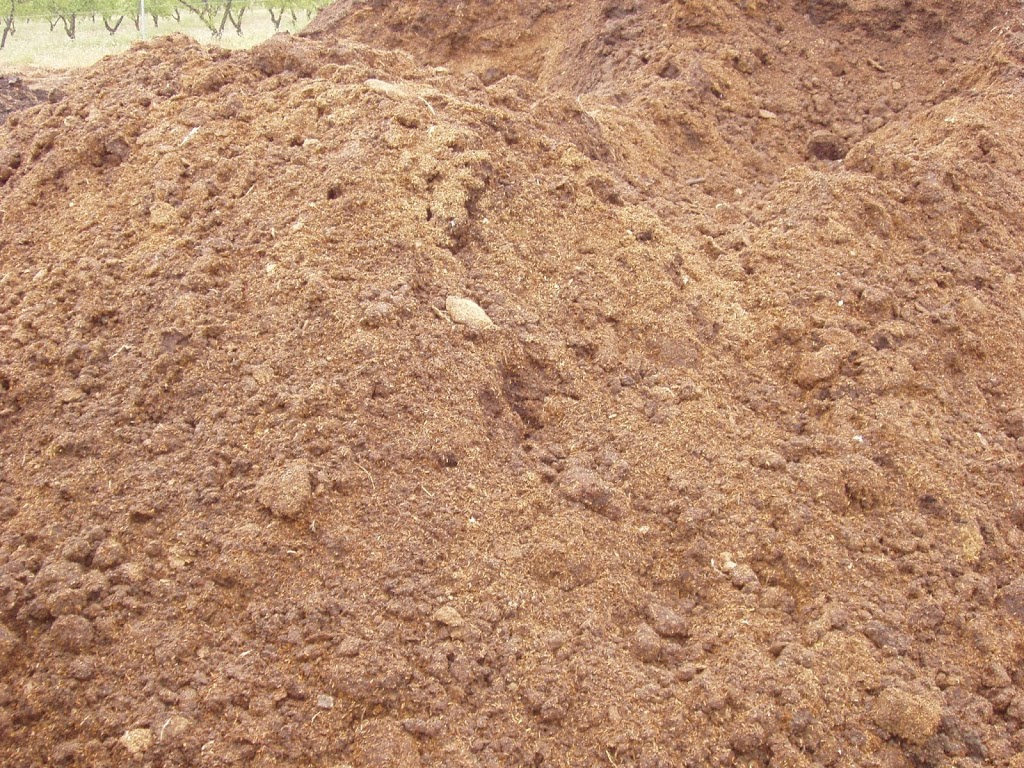 Materiales para compostar: Estiércol de gallina o “Gallinaza ...